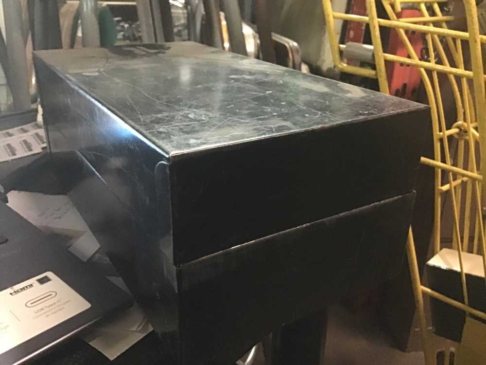 Black Metal Cue Card Holder