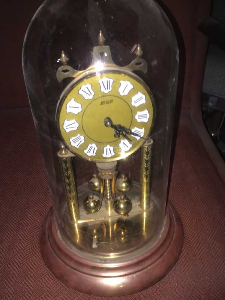 Clear Glass Gold Plastic Mantle Clock