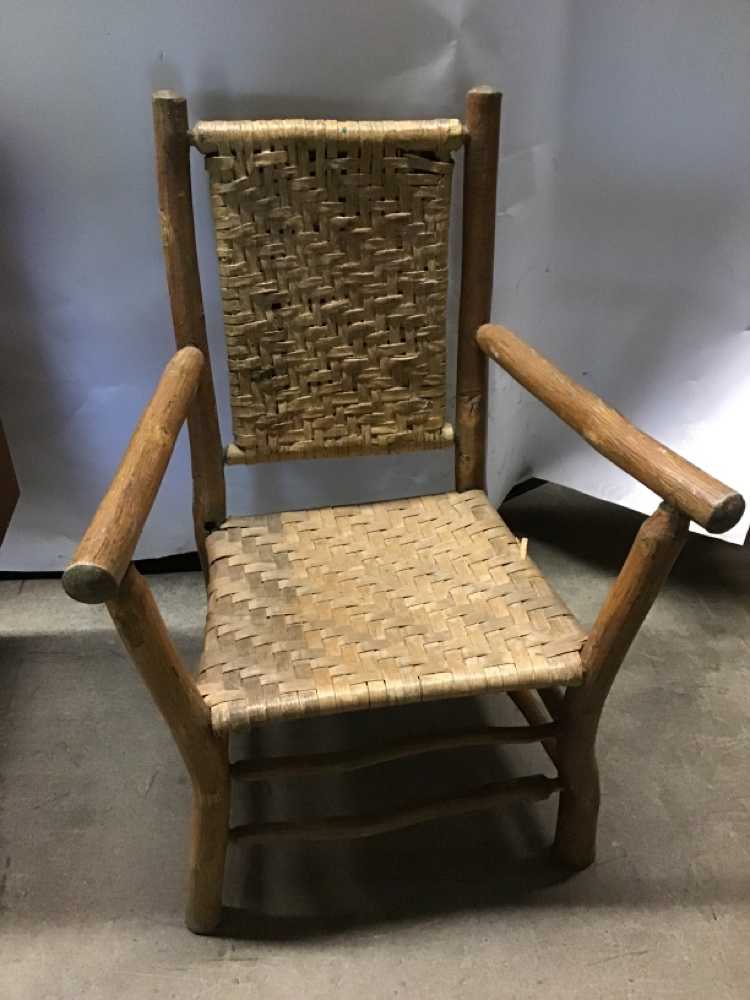 Rustic Chair – Lock Up Props