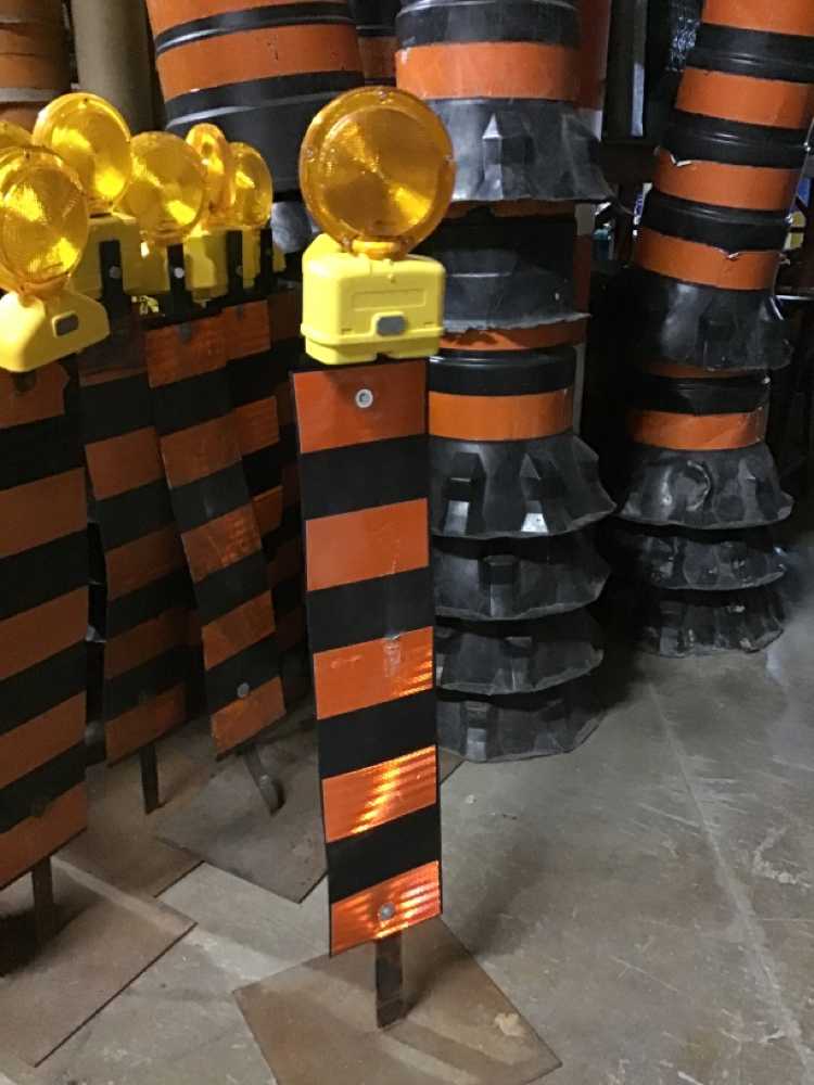 Construction Owl Light Stand With Owl Lights