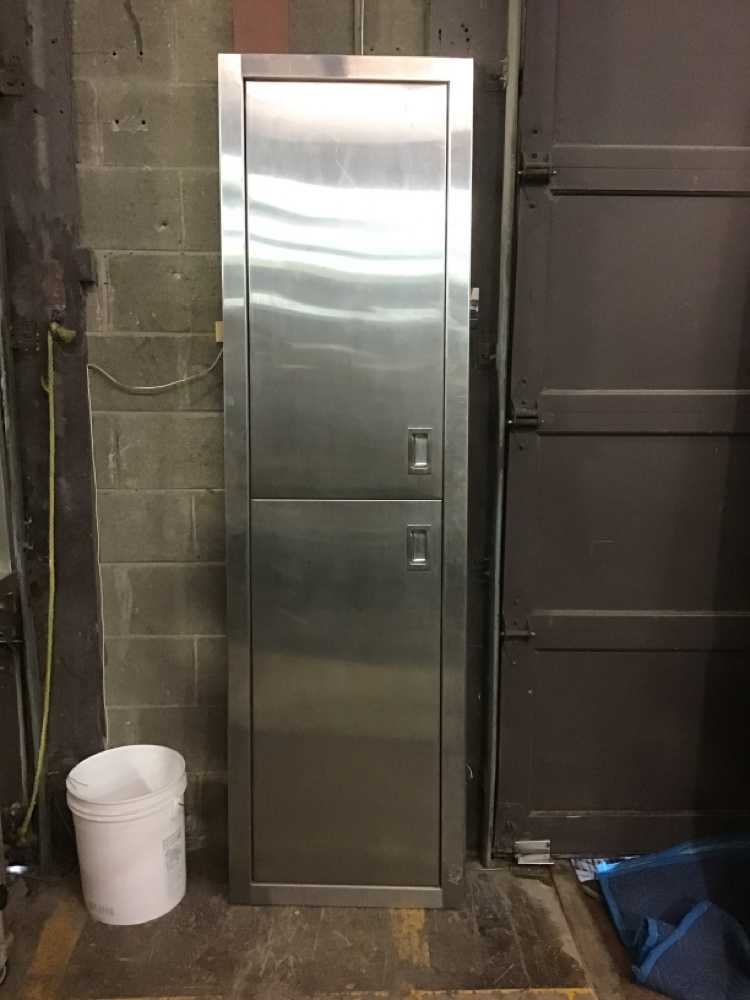 Stainless Steel Commercial Kitchen Buffet Table Top 2 Door