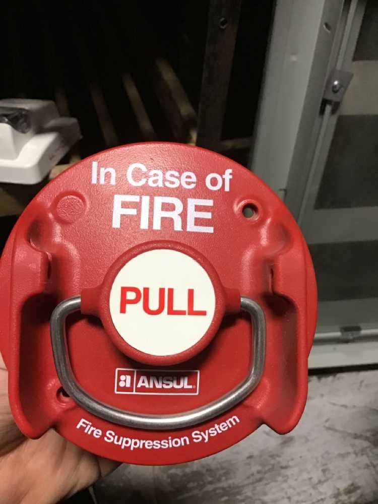 Red White Plastic Wall Mount Fire Pull Switch With Silver Handle