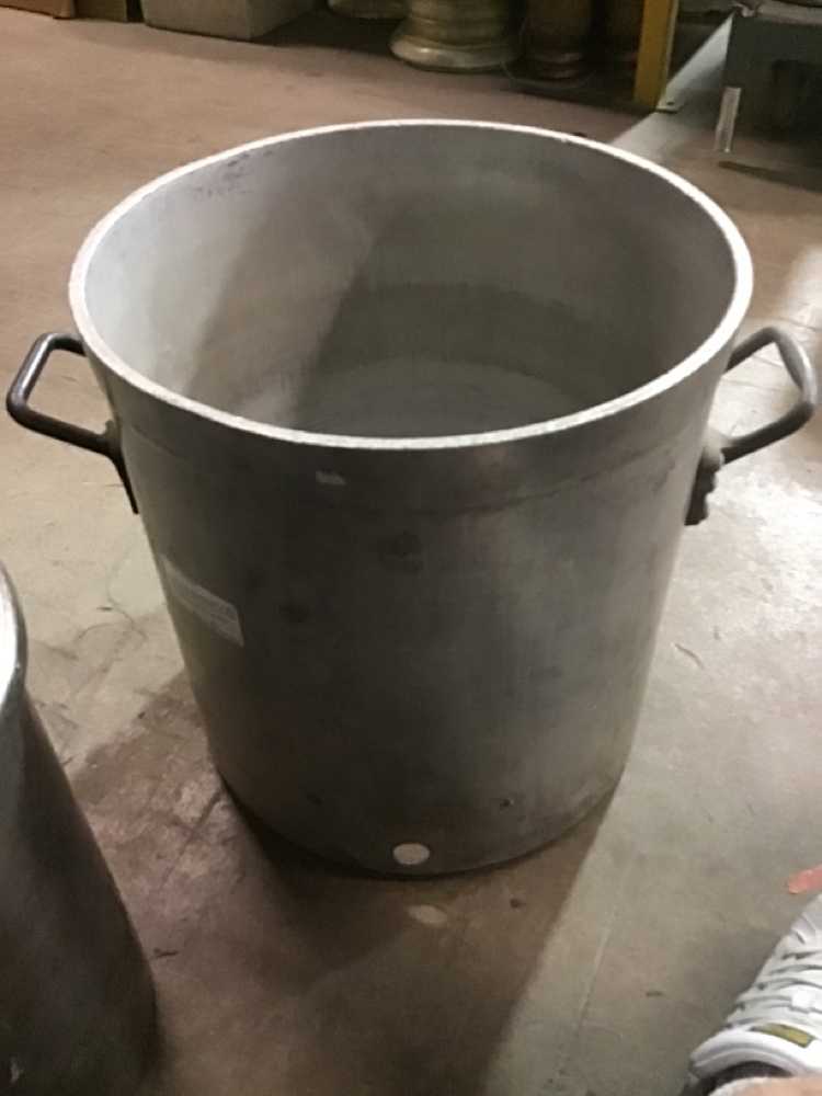 Metal Cooking Pot With 2 Handles [ Hole In Side ]